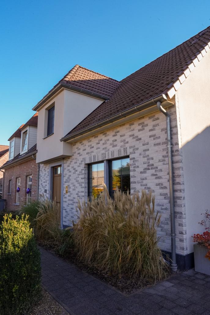 Gevelisolatie met spuitkurk in De Klinge | Cleys